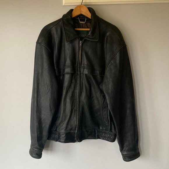 Danier | Jackets & Coats | Vintage Danier Black 9s Style Leather Bomber ...